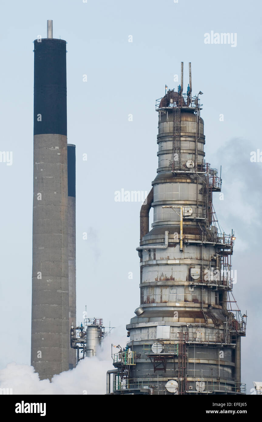 Grangemouth Oil Refinery, Scotland, UK Stock Photo - Alamy