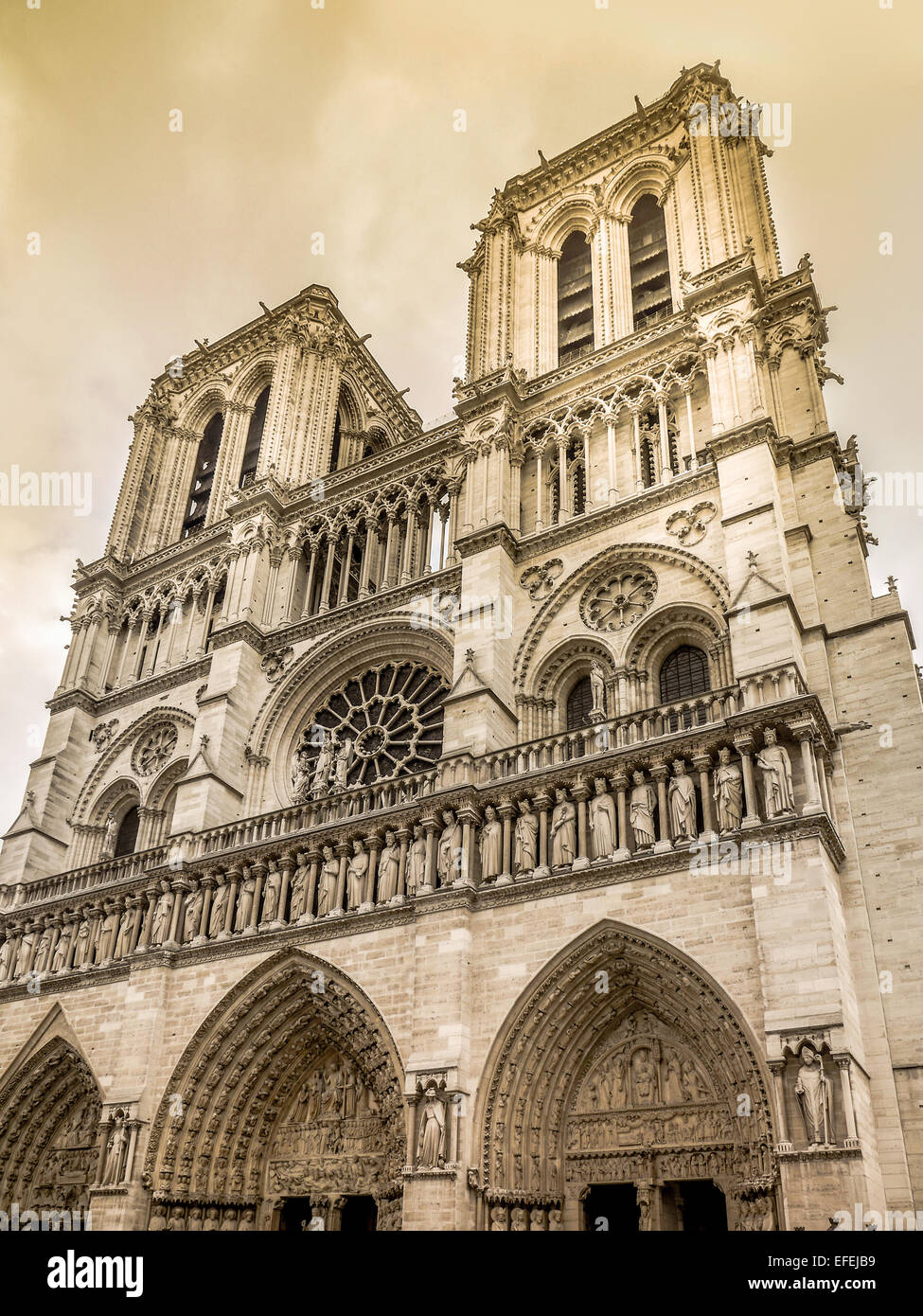 Notre dame cathedral exterior hi-res stock photography and images - Alamy