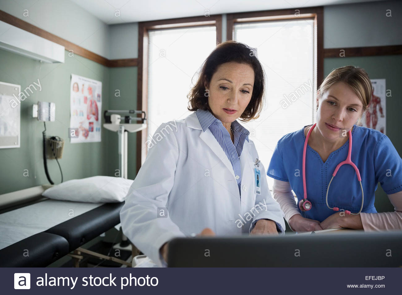 Young doctor examination room hi-res stock photography and images - Alamy
