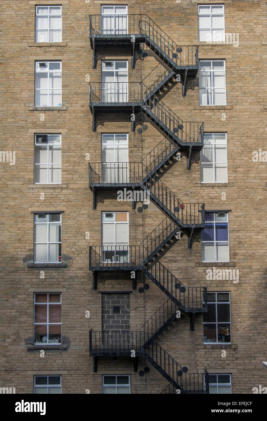 External steel fire escape stairs hi-res stock photography and images ...