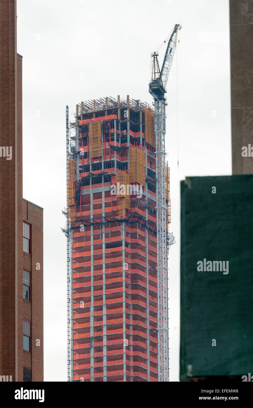 High rise building under construction in New York City Stock Photo - Alamy