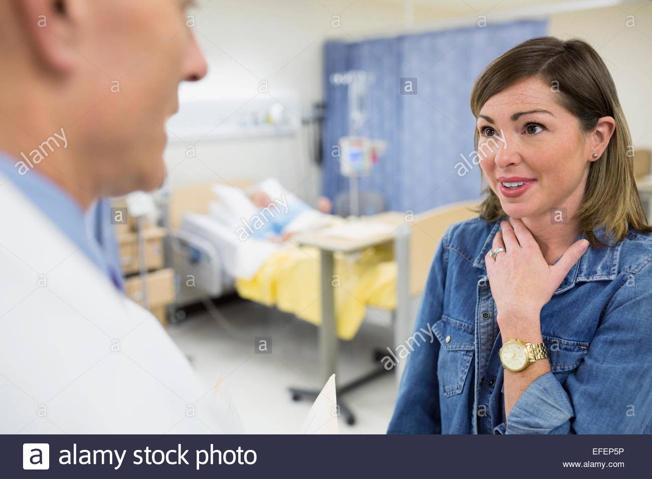 Concerned mother daughter view hi-res stock photography and images - Alamy