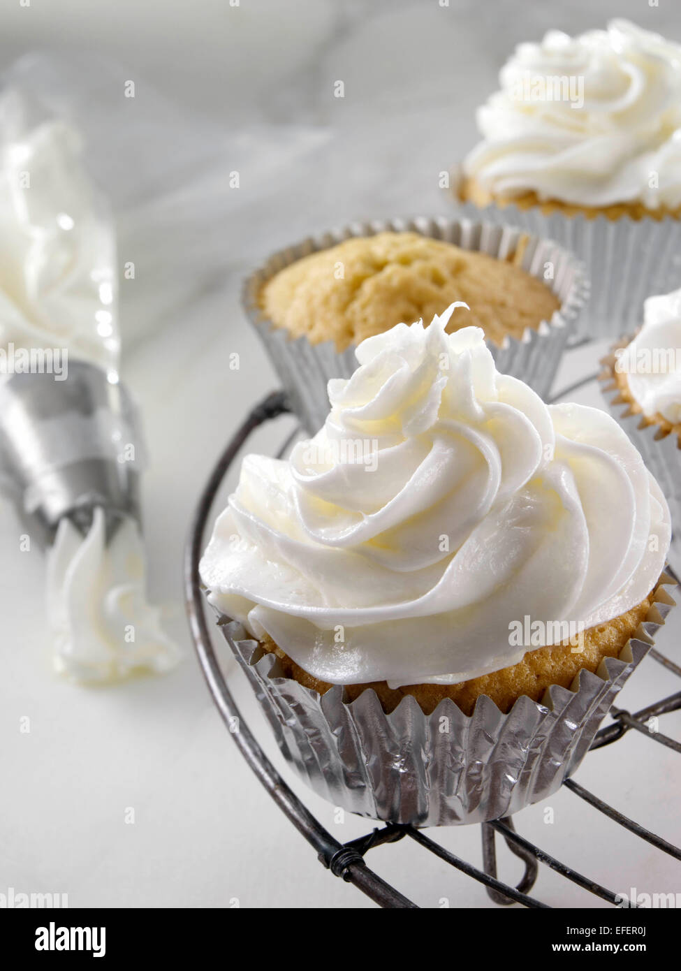 Stevia buttercream frosting Stock Photo - Alamy