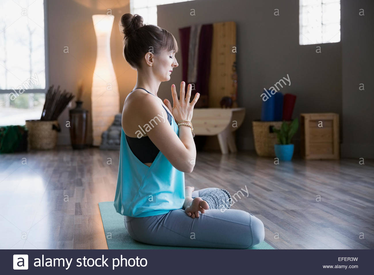 Clasped hands exercise hi-res stock photography and images - Alamy