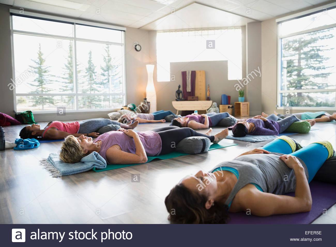 Corpse barefoot hi-res stock photography and images - Alamy