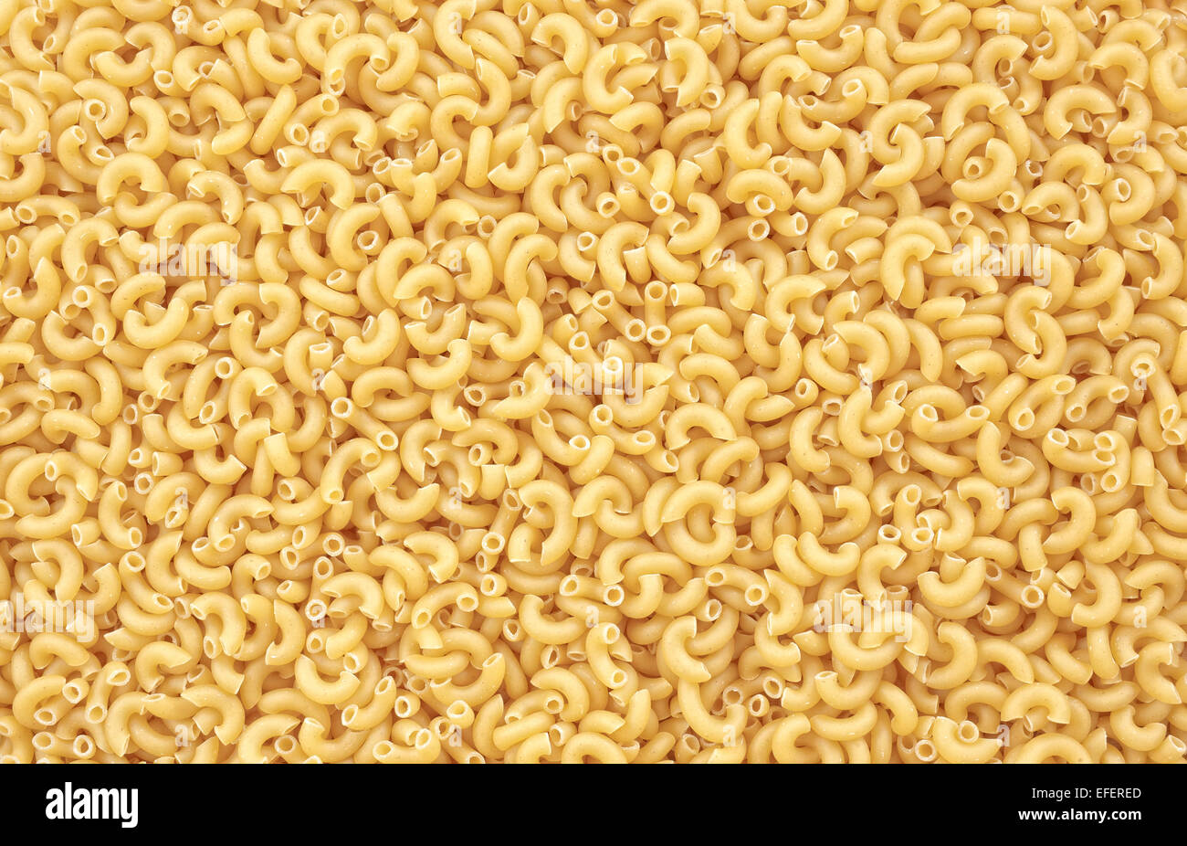 View from above of uncooked macaroni Stock Photo - Alamy
