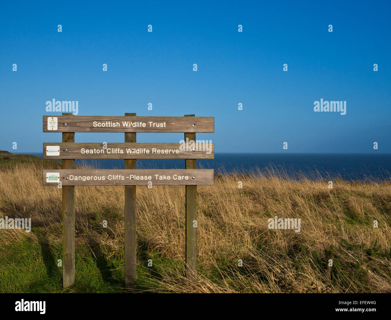 Scotland warning sign cliffs hi-res stock photography and images - Alamy