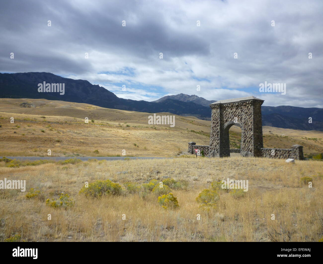 Yellowstone North Entrance and Gate Stock Photo - Alamy