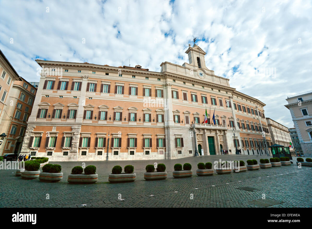 Obelisco montecitorio hi-res stock photography and images - Alamy