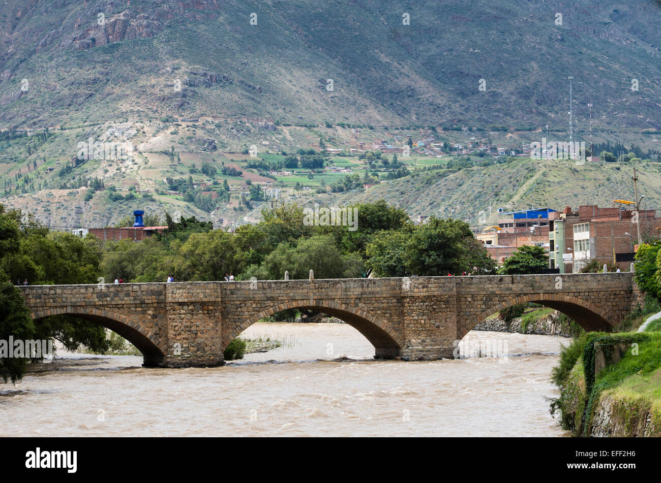 Calicanto bridge hi-res stock photography and images - Alamy