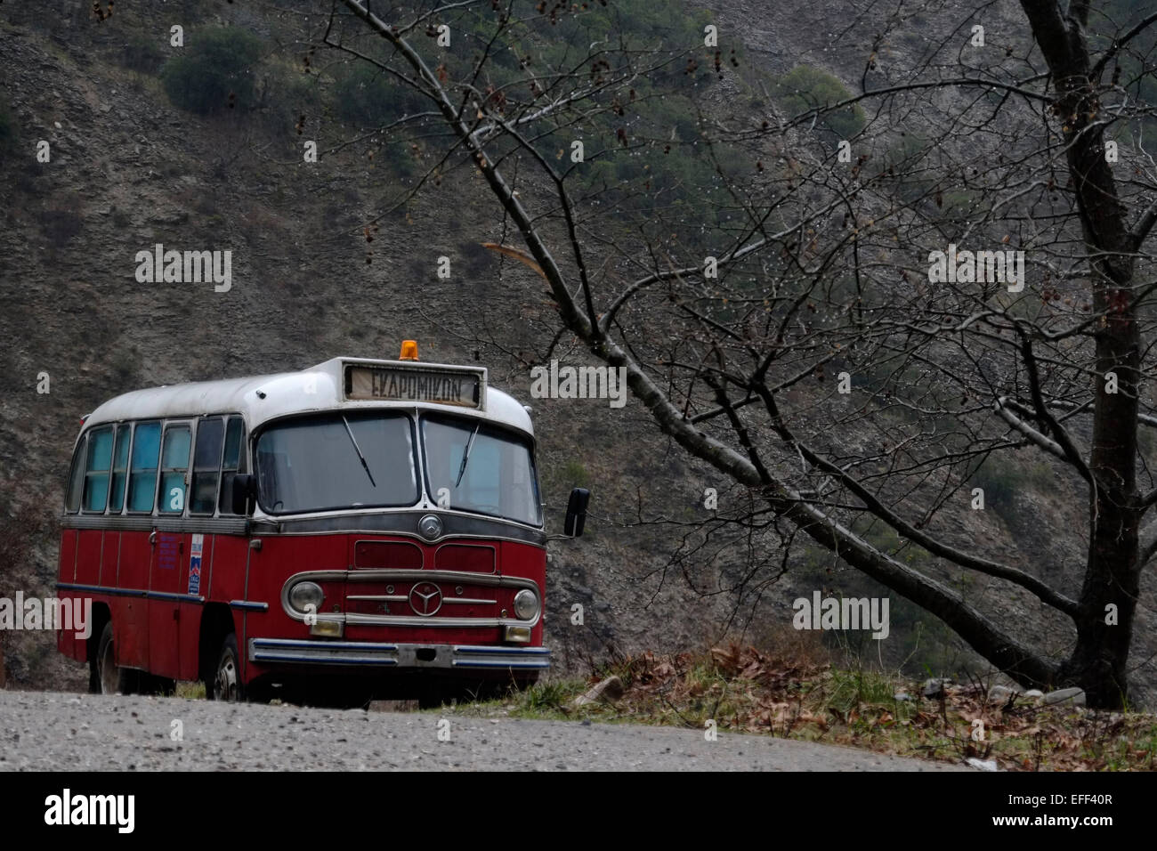 Mercedes bus hi-res stock photography and images - Alamy
