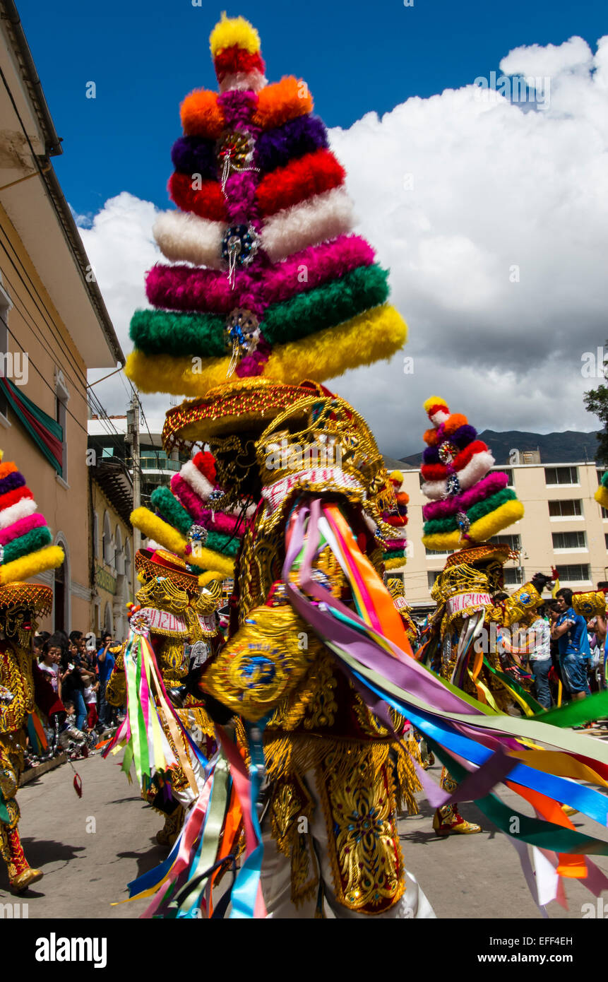 Native dancers in traditional dress hi-res stock photography and images ...