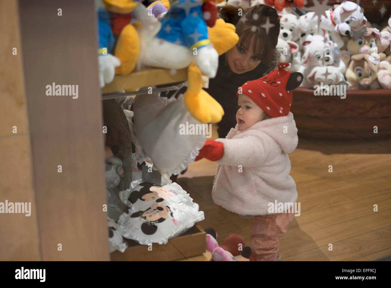 disney store blackpool girl heaven Mini and Mickey. credit: LEE RAMSDEN ...