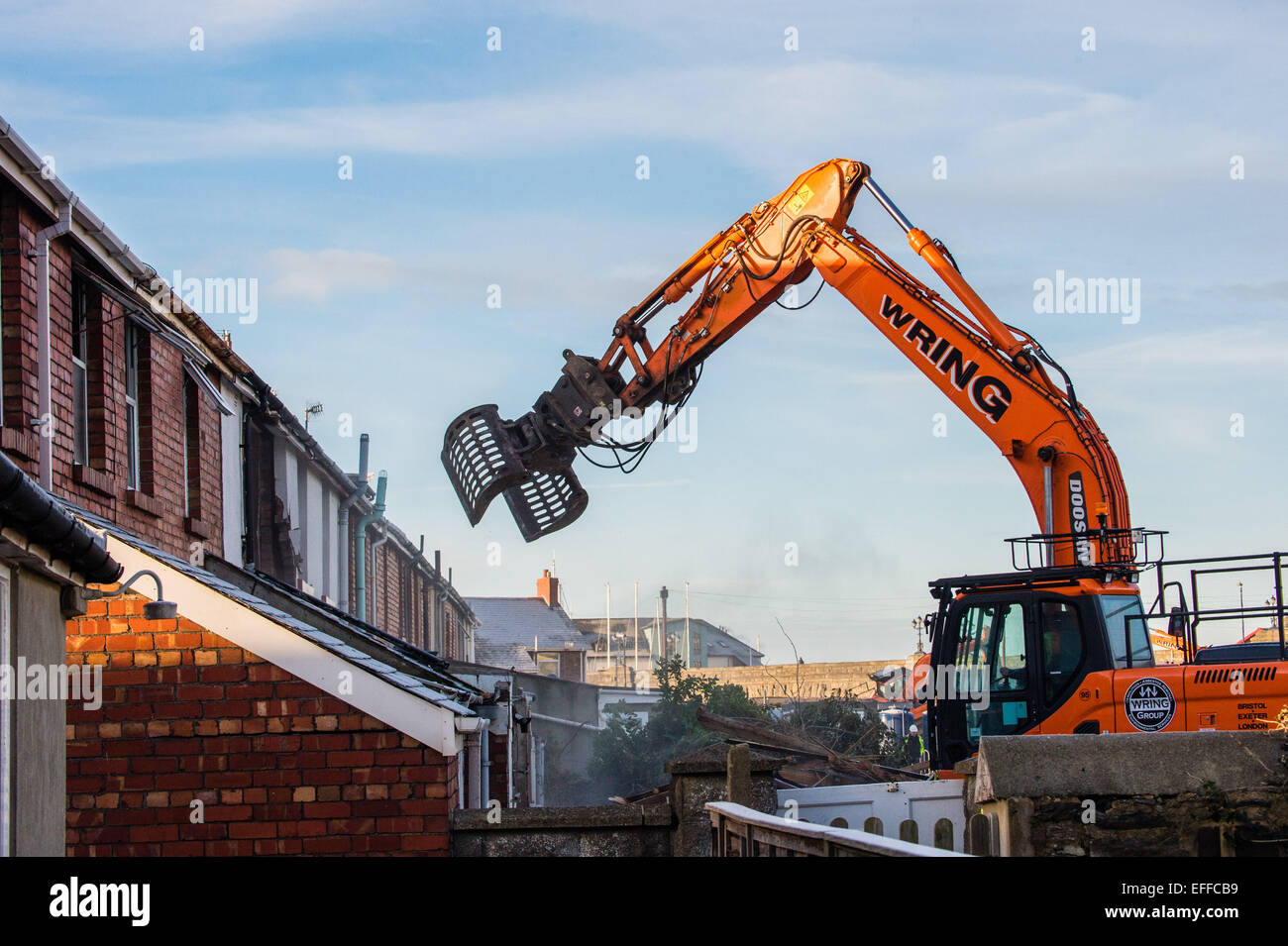 Building work terraced house demolition hi-res stock photography and ...