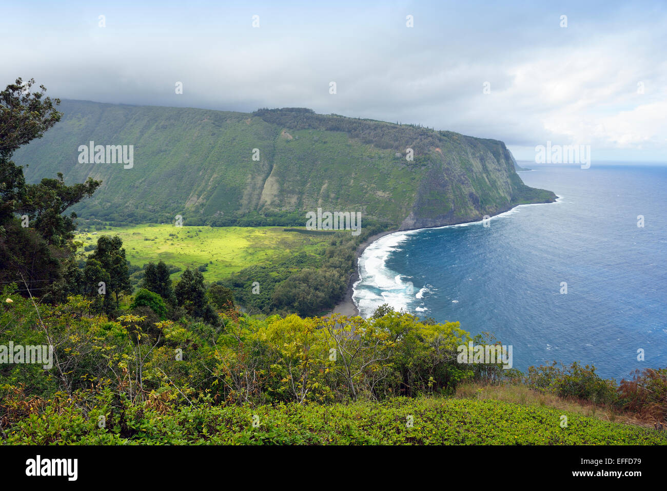 Waipio bay hi-res stock photography and images - Alamy