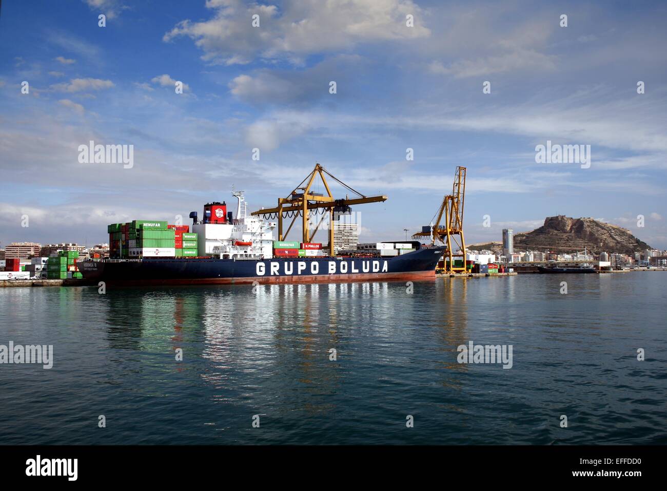 Container ship docked Stock Photo - Alamy