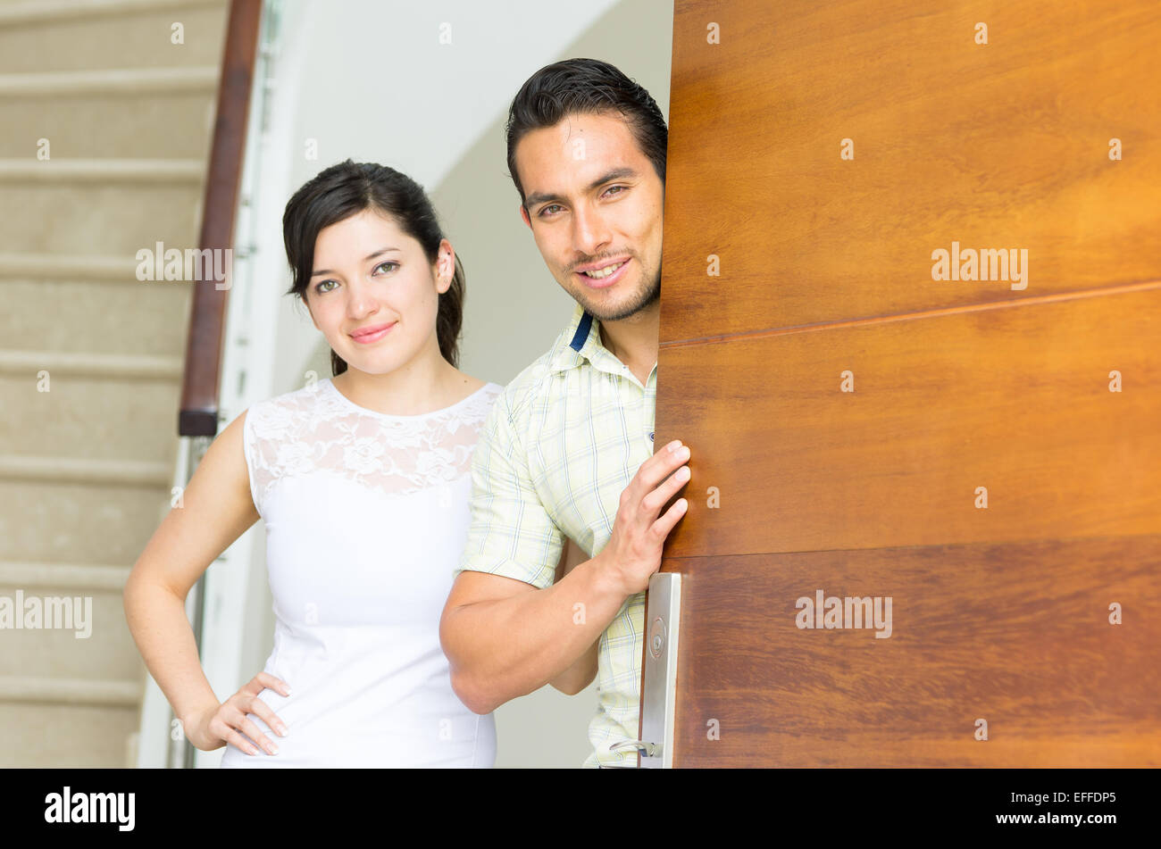 New home couple front door hi-res stock photography and images - Alamy