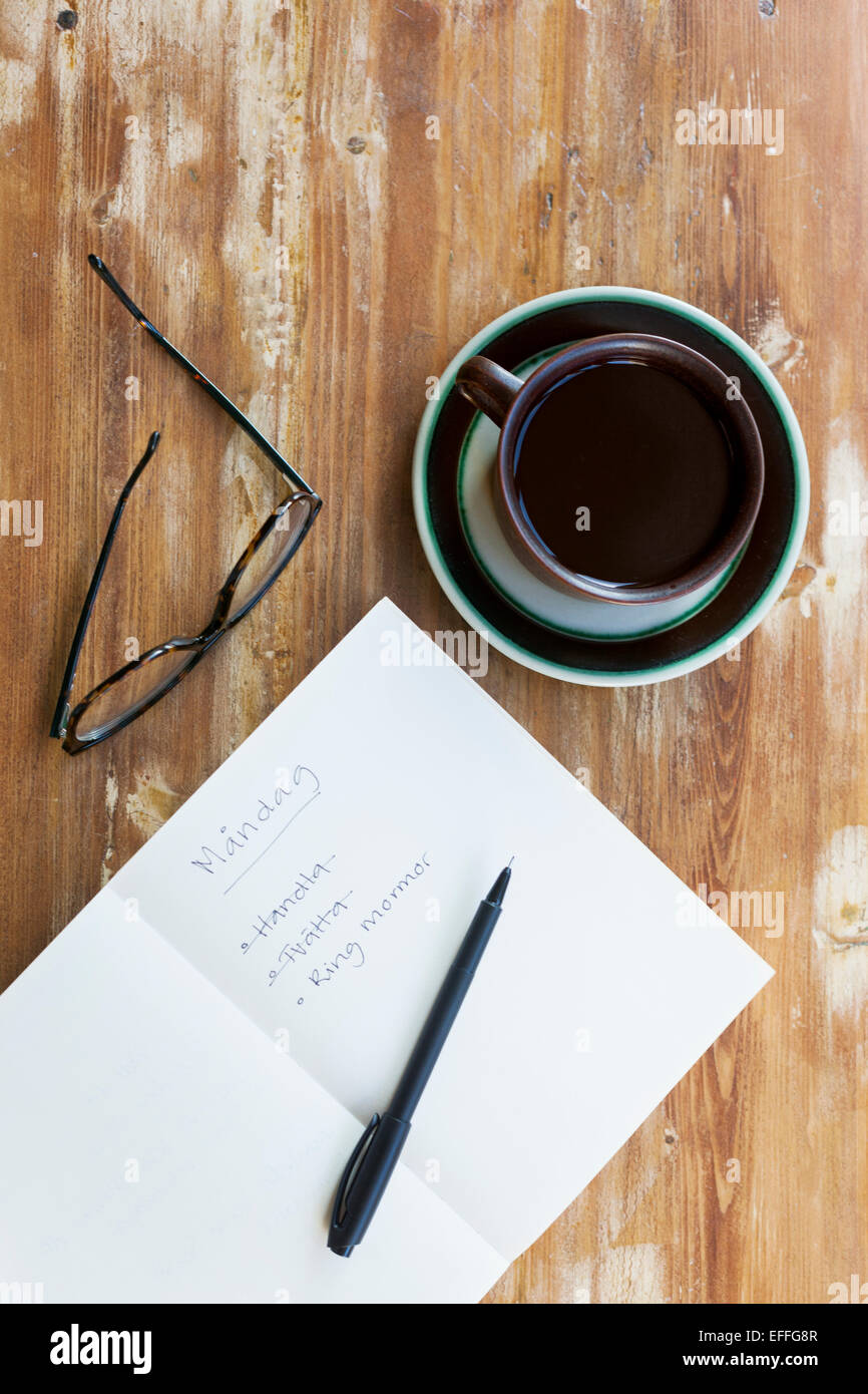 Checklist checklist hi-res stock photography and images - Alamy