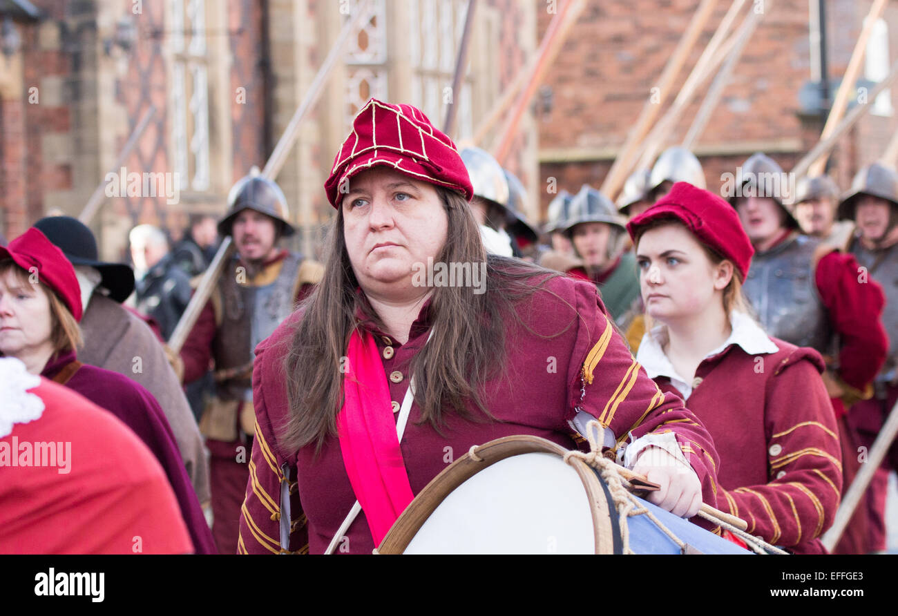 People dressed up as Roundheads and Cavaliers re-enacting the Battle of ...