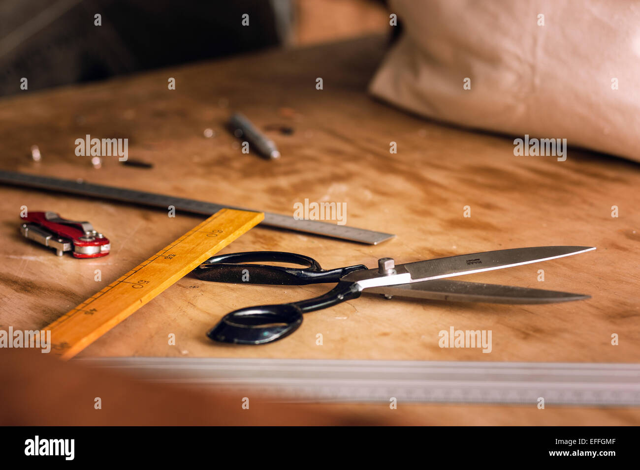Craft hi-res stock photography and images - Alamy