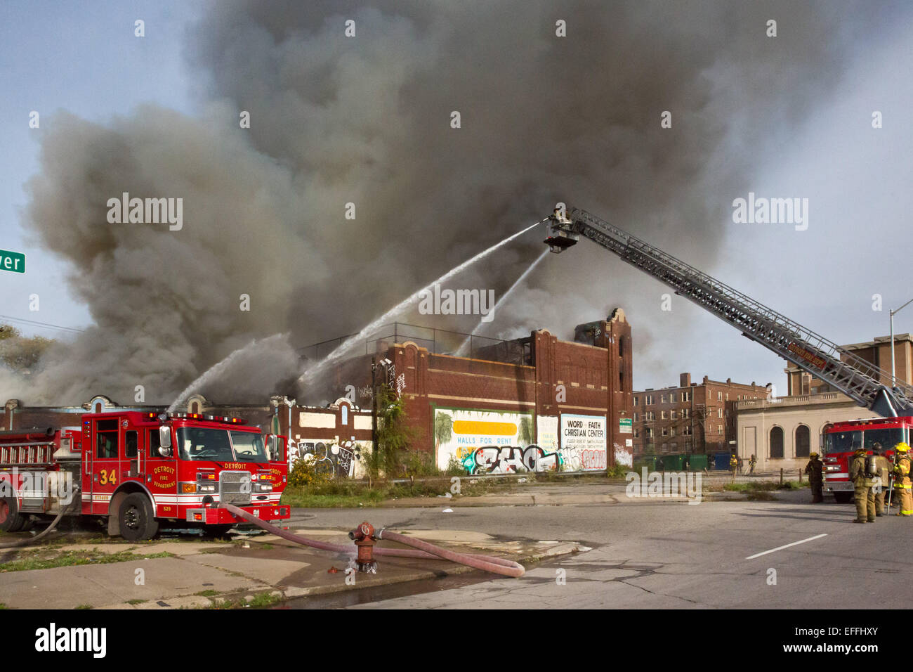 DFD firefighters in action, Detroit, Michigan, USA, October 2014 Stock ...