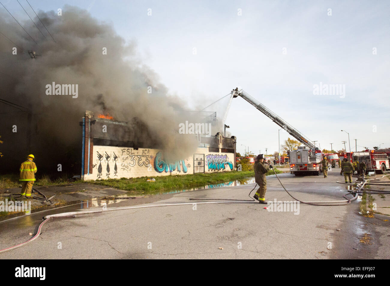 DFD firefighters in action, Detroit, Michigan, USA, October 2014 Stock ...
