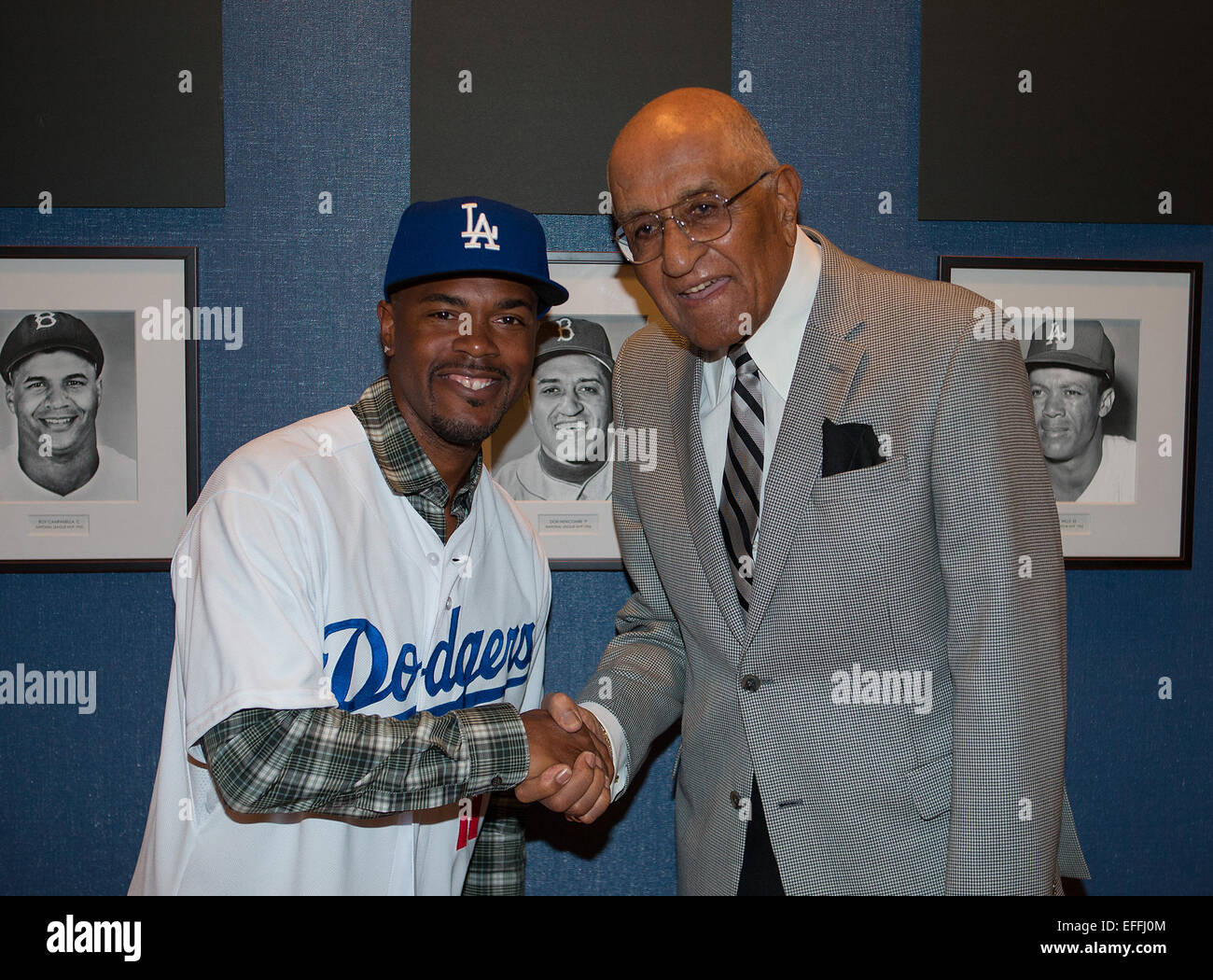 Los Angeles, CA, USA. 7th Jan, 2015. Jimmy Rollins takes a photo with ...