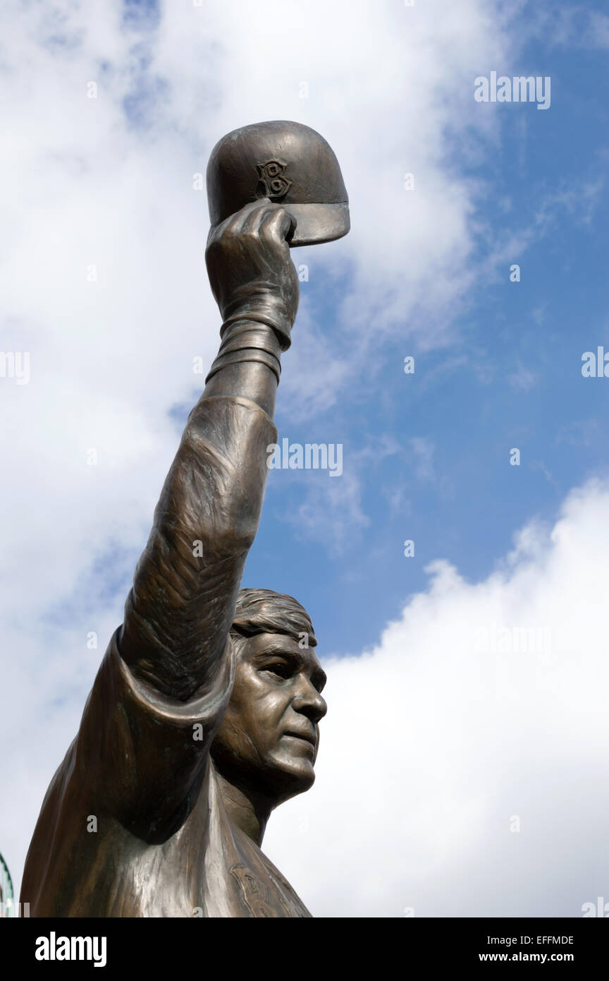 Bronze statue of Red Sox baseball player Carl Yastrzemski (Yaz) outside ...
