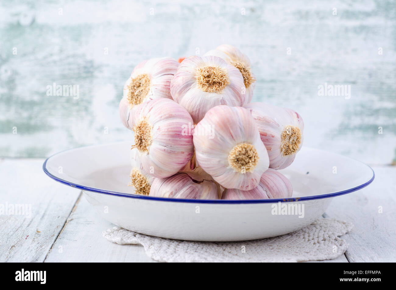French smoked garlic Stock Photo - Alamy