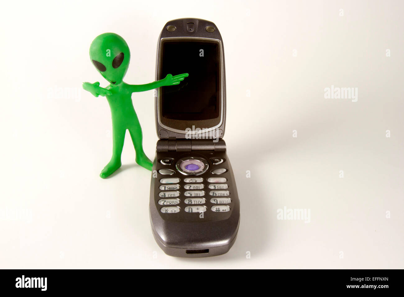 Green alien hi-res stock photography and images - Alamy