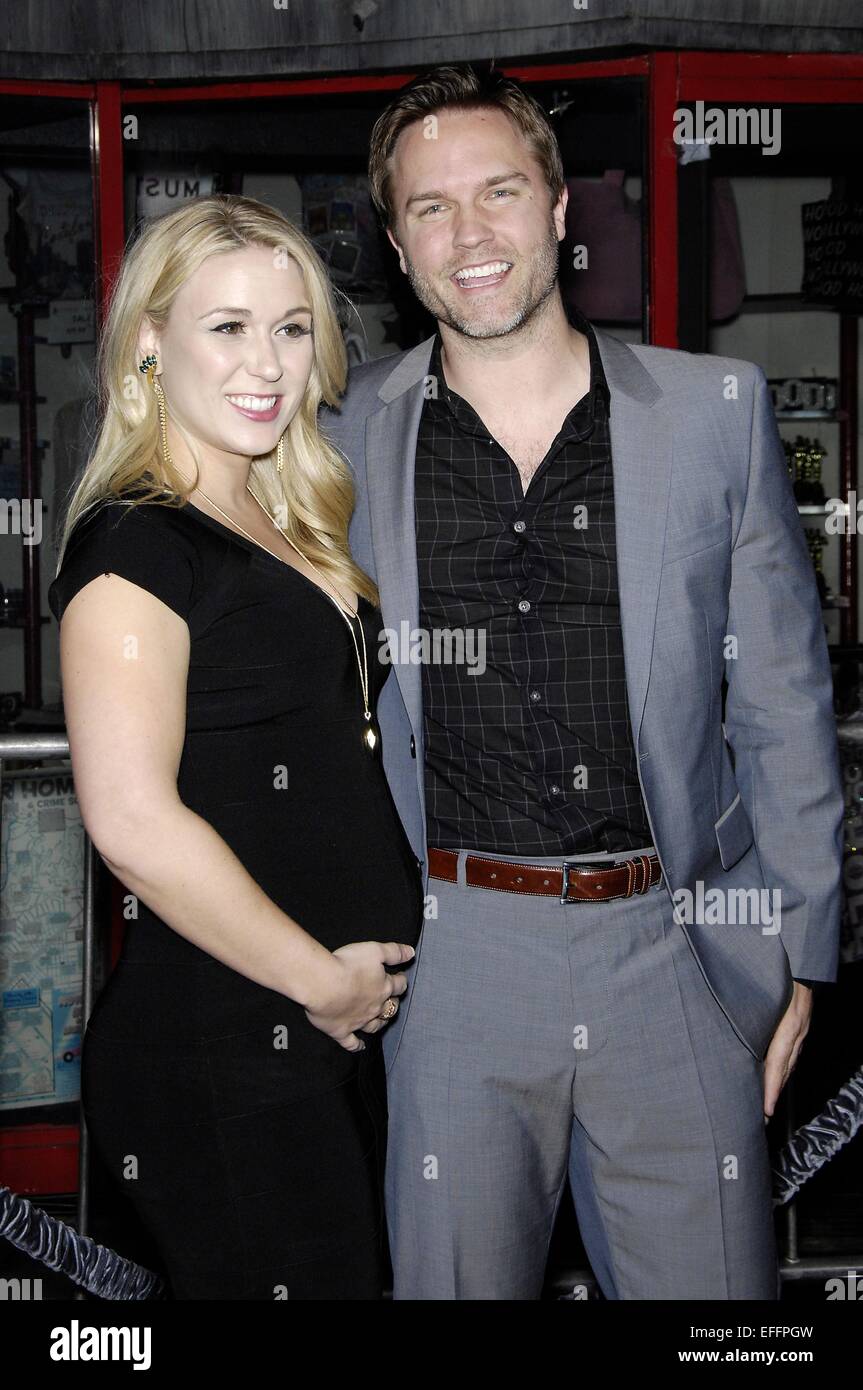 Kelsey mayfield and scott porter hi-res stock photography and images ...