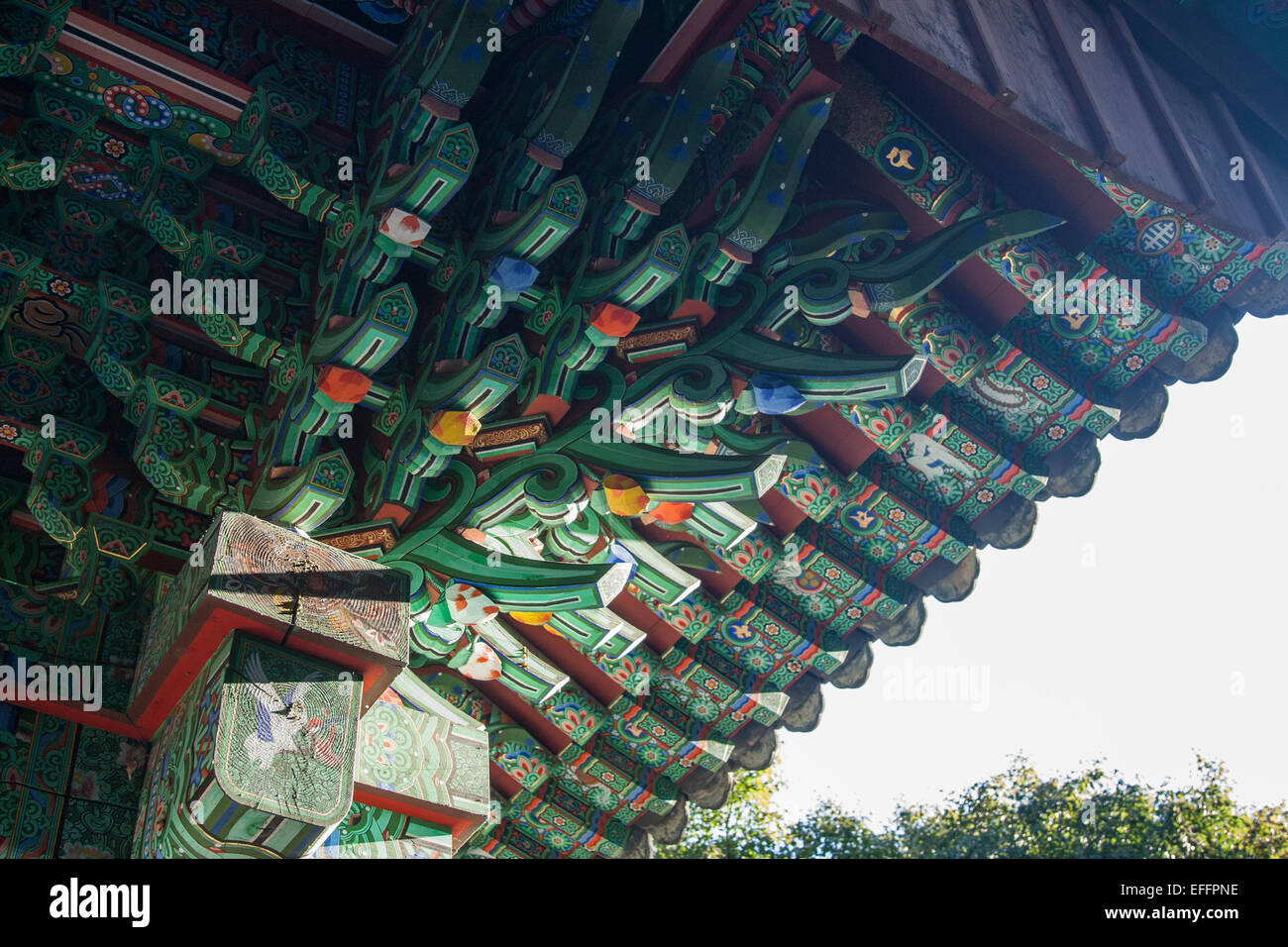 traditional korean roof ceiling Stock Photo - Alamy