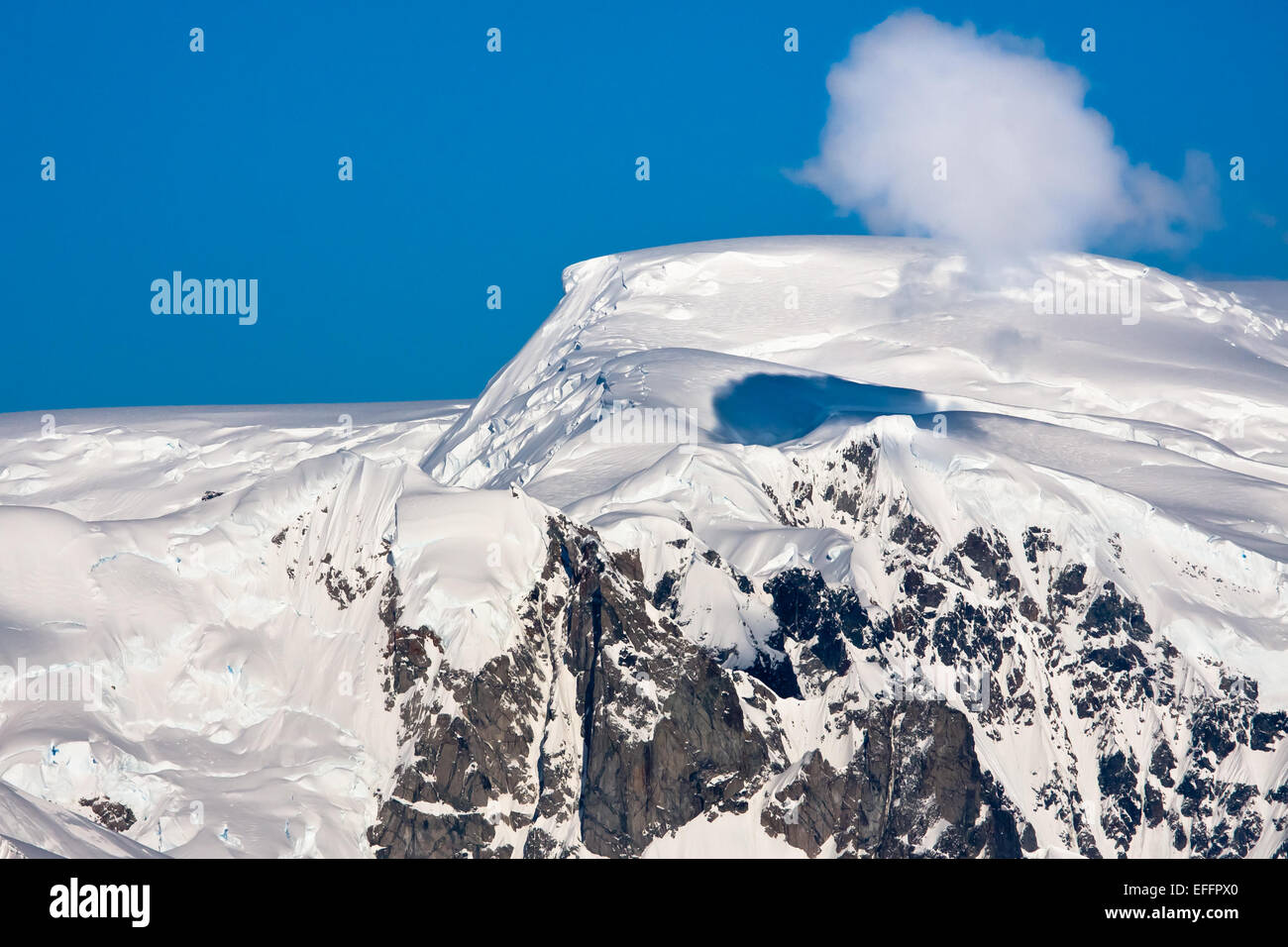Beautiful snow-capped mountains Stock Photo - Alamy