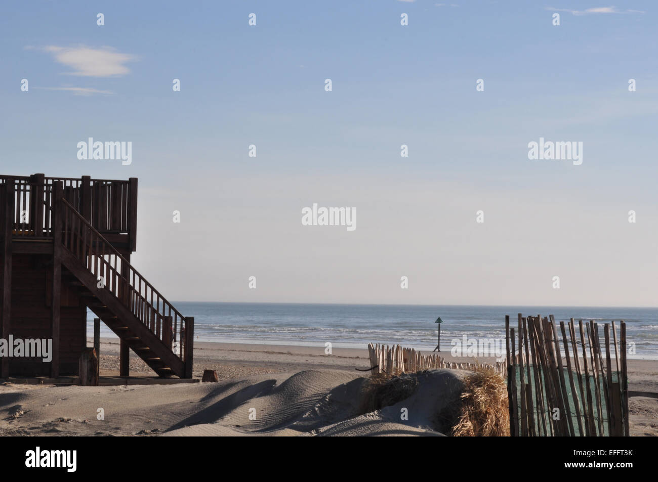 Beach watchtower hi-res stock photography and images - Alamy