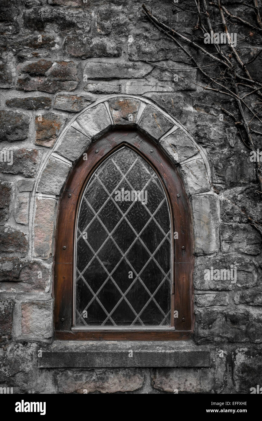 Arched church window hi-res stock photography and images - Alamy