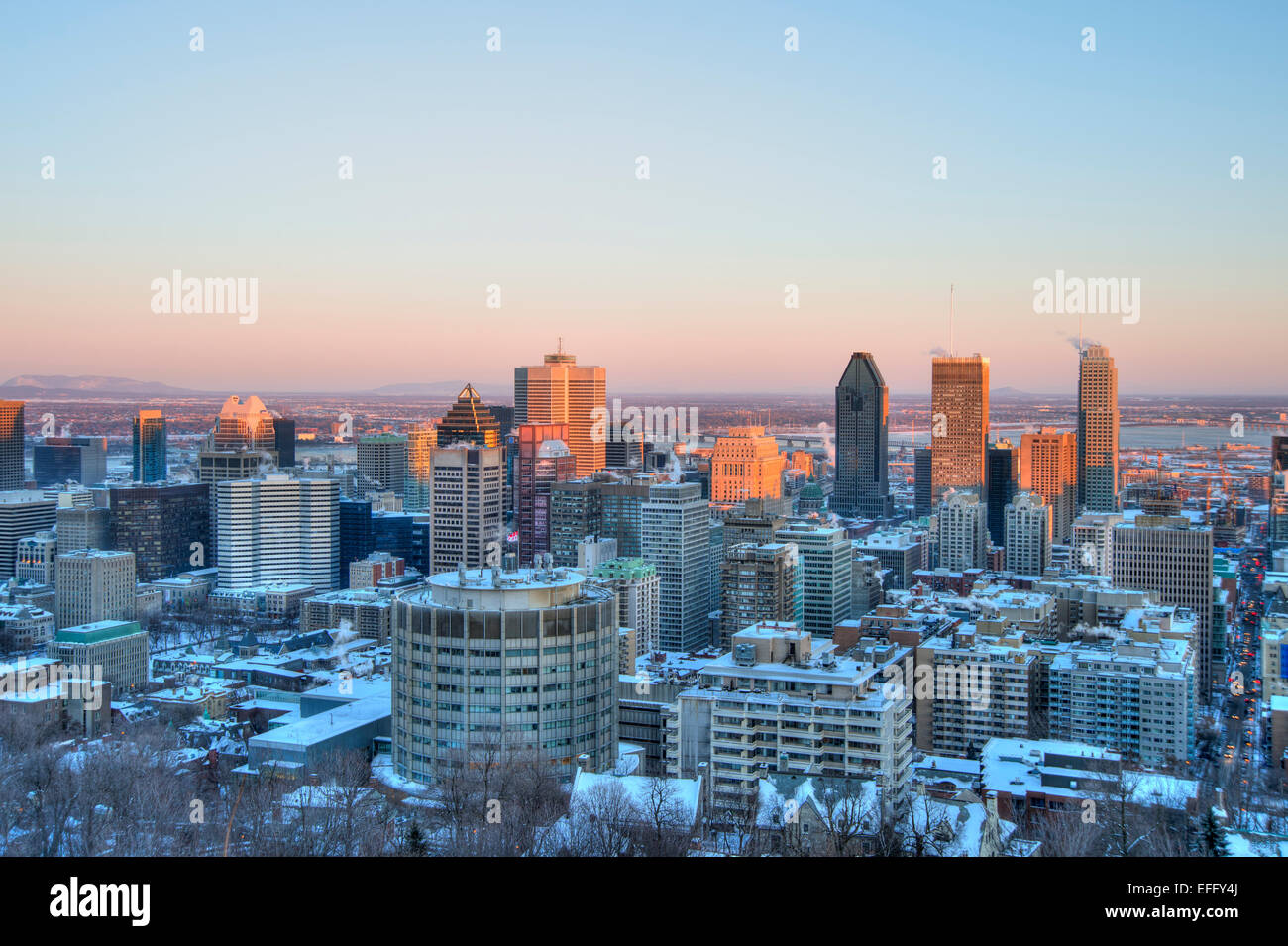 Montreal skyline at sunset, in Winter Stock Photo - Alamy