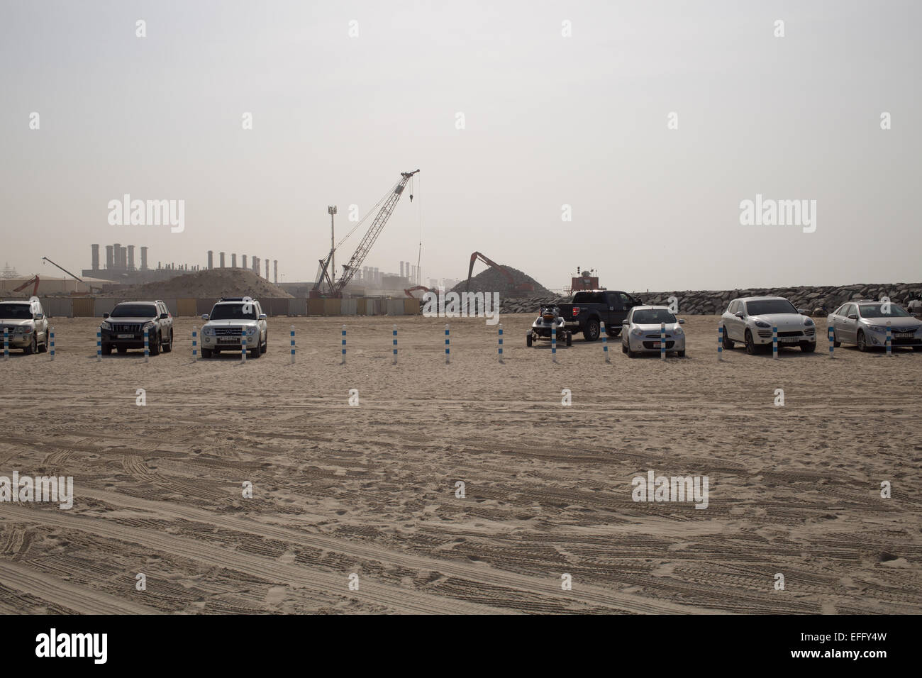 Dubai eye construction site hi-res stock photography and images - Alamy