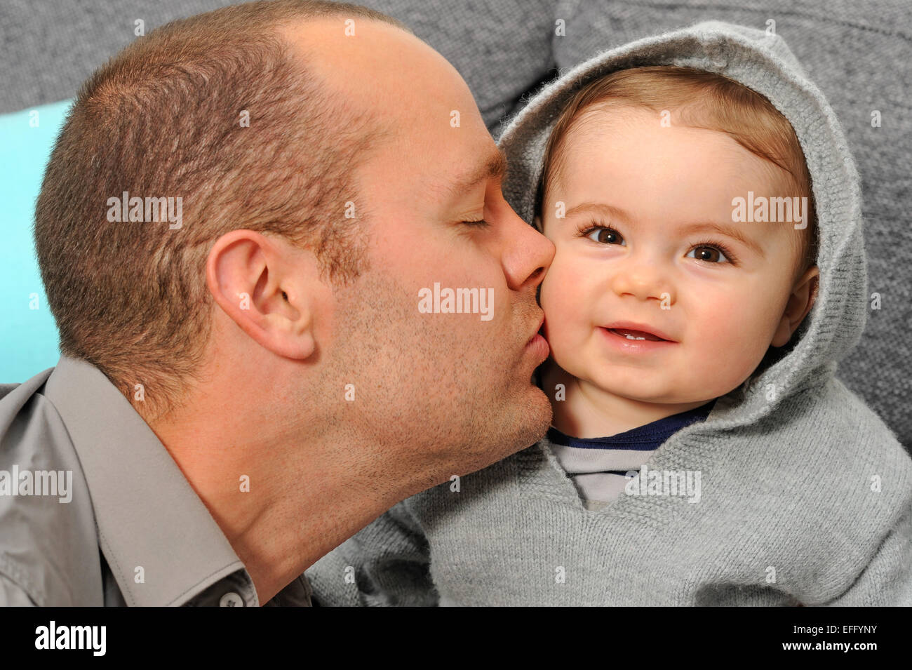 Dad and newborn baby Stock Photo - Alamy