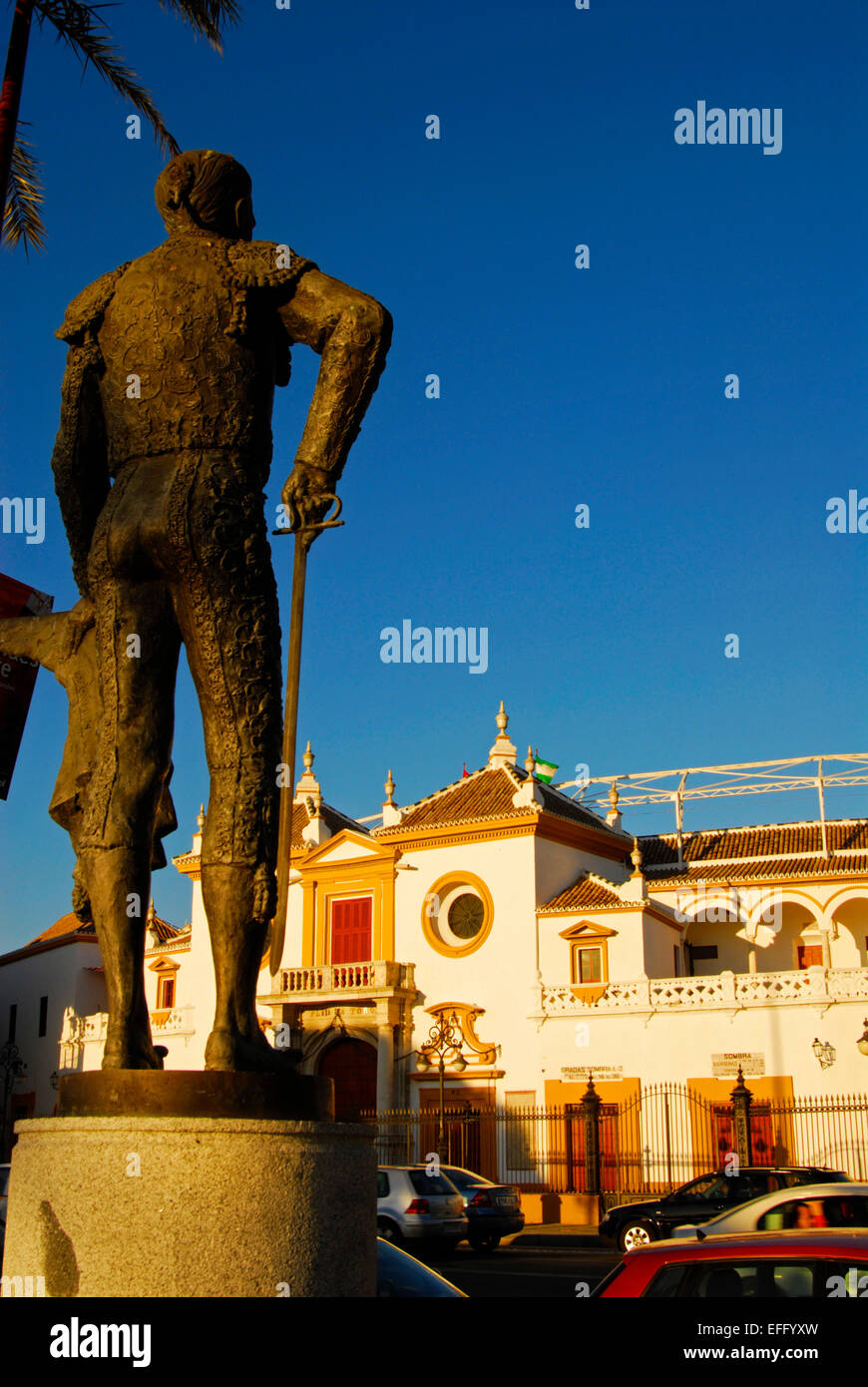 Red bull ring statue hi-res stock photography and images - Alamy