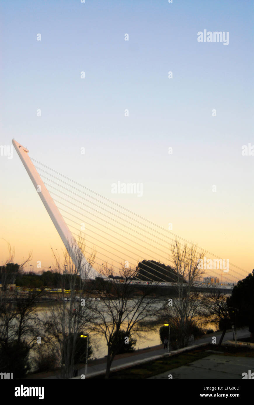 Alamillo Bridge, Puente del Alamillo, Seville, Spain Stock Photo - Alamy