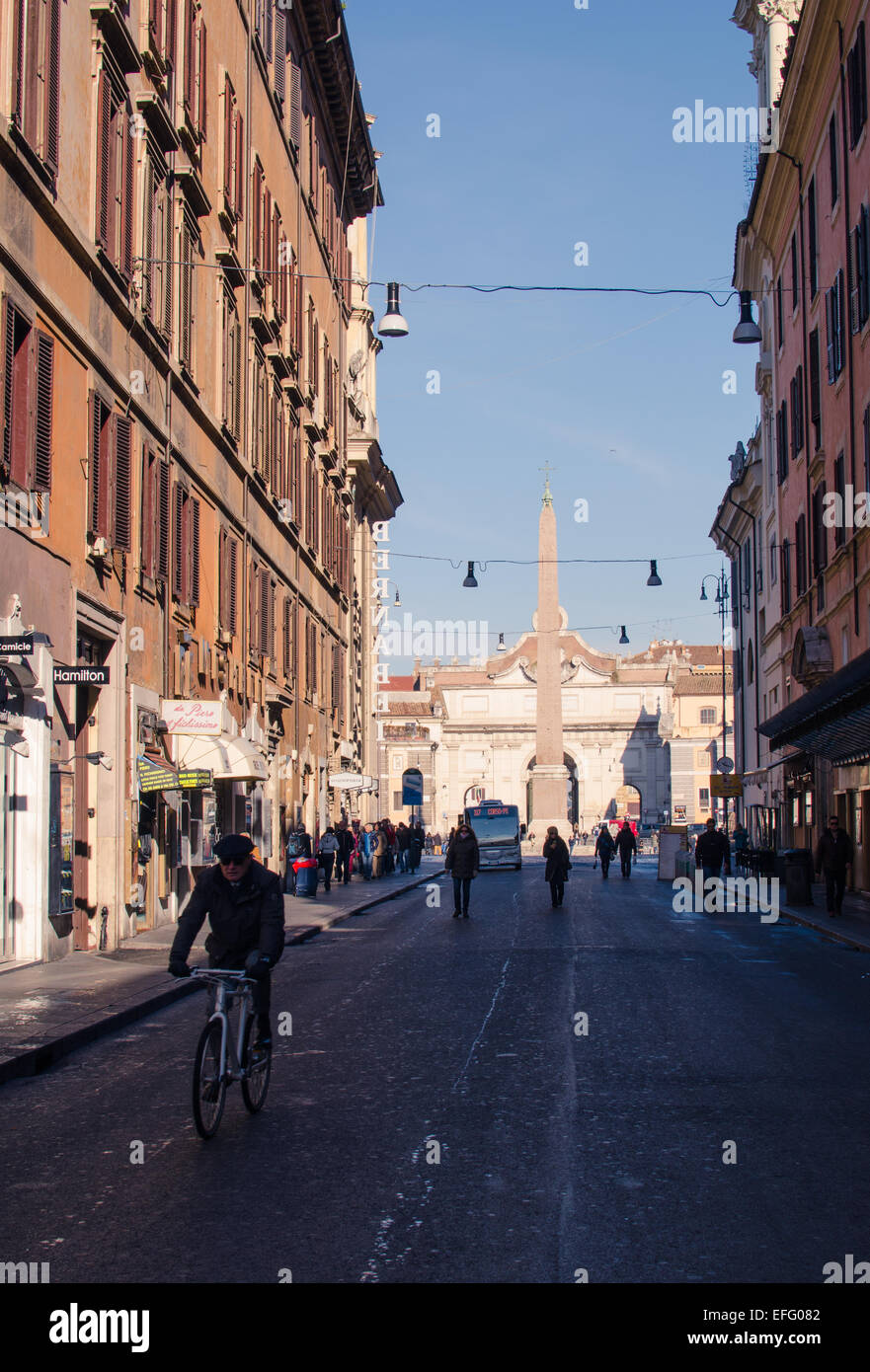 Streets of rome hi-res stock photography and images - Alamy