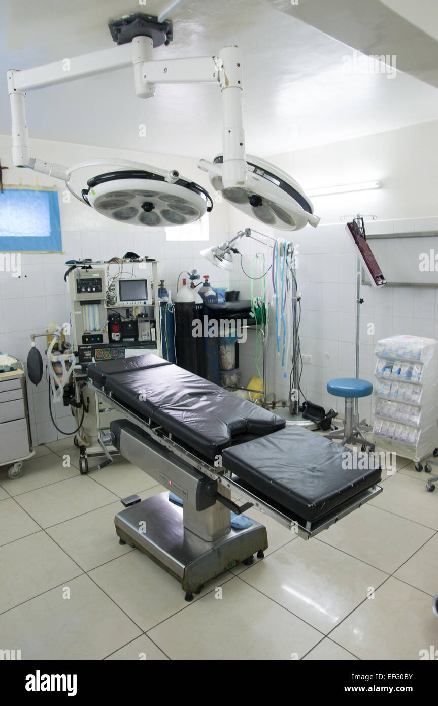 Empty operating theatre hi-res stock photography and images - Alamy