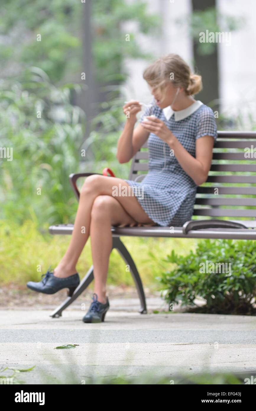 Taylor Swift out and about in Manhattan. Taylor seen enjoying a cup of ...