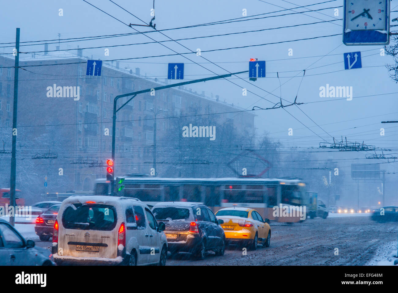 Moscow, Russia. 3rd February, 2015. Weather: Heavy snow in Moscow today ...