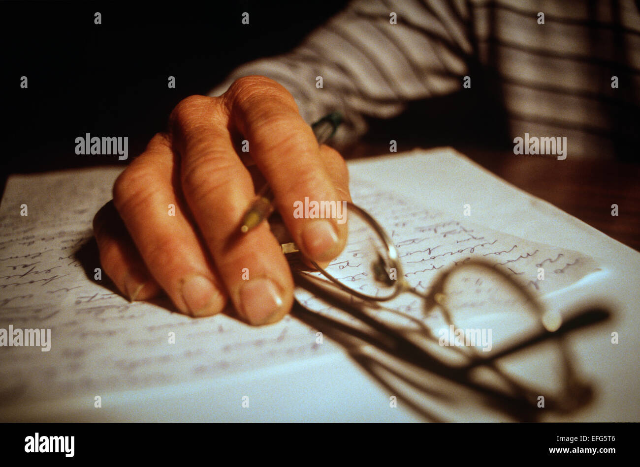 Old man writing letter hi-res stock photography and images - Alamy