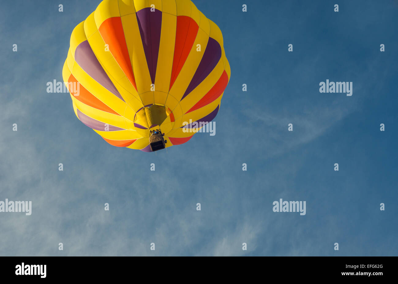 Hot air balloon in desert hi-res stock photography and images - Alamy