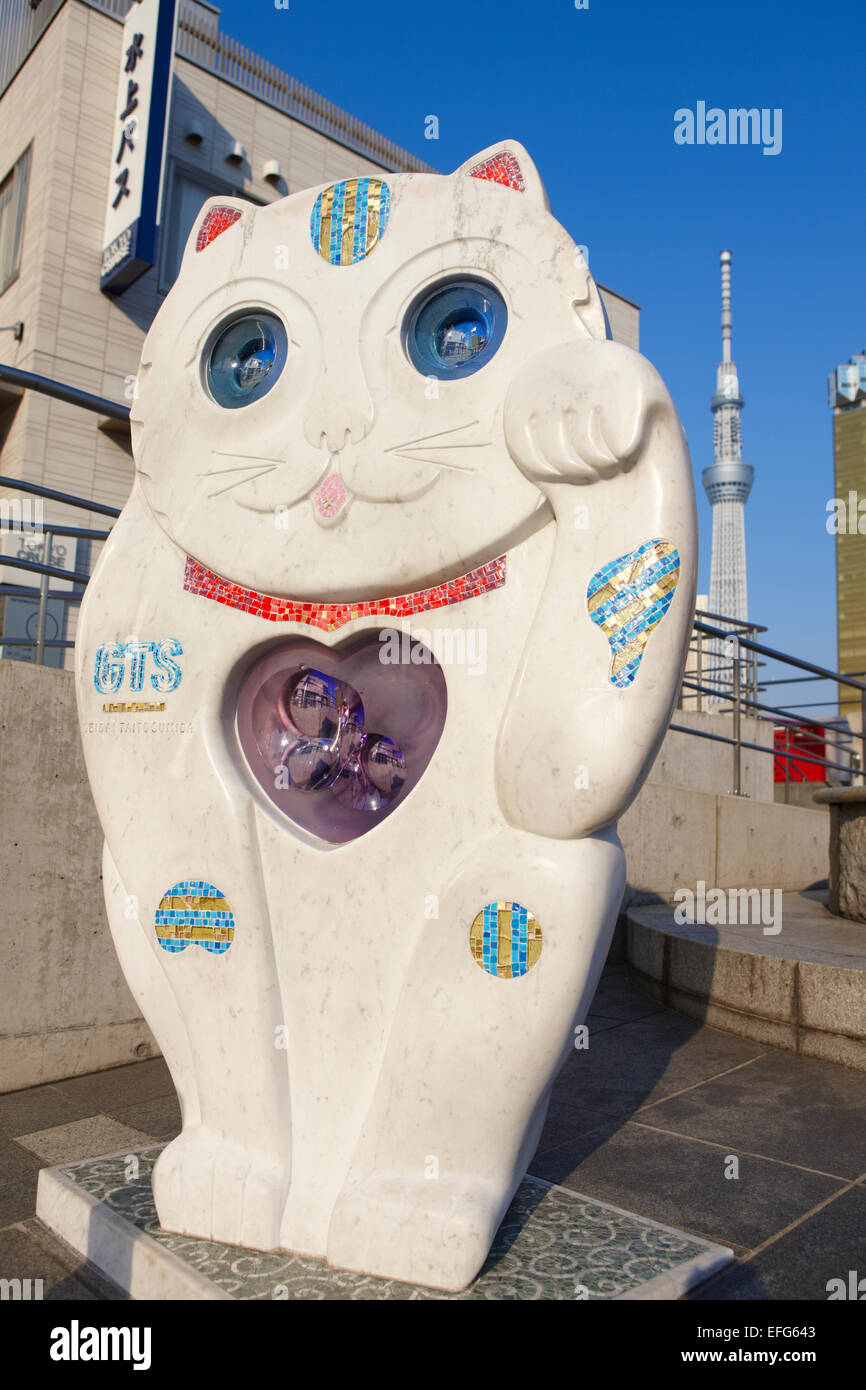 Cat Statue, Asakusa, Tokyo, Japan Stock Photo - Alamy