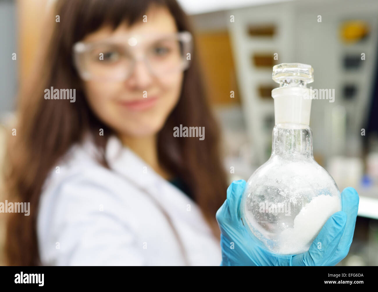 Chemist in the laboratory Stock Photo - Alamy