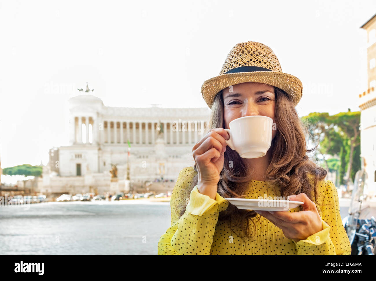 Rome piazza coffee hi-res stock photography and images - Alamy