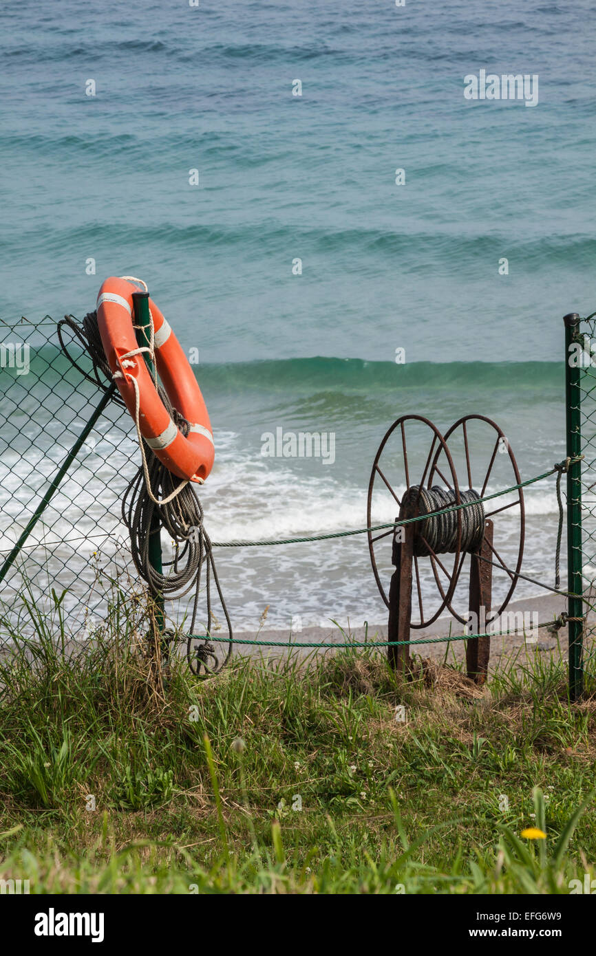 Life buoy icon hi-res stock photography and images - Alamy